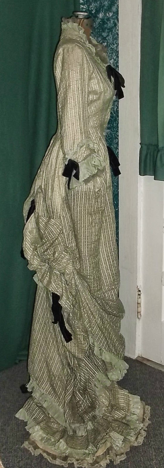 All The Pretty Dresses: 1880's Bustle Era Dress