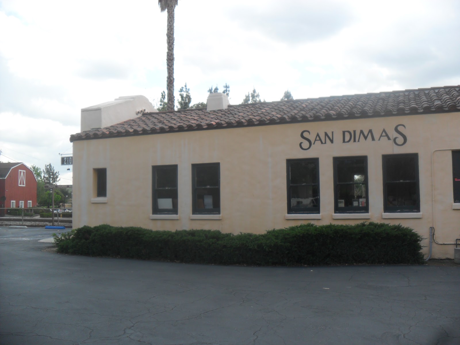 Ultrawoman's Blog: Exploring San Dimas and neighbourhoods by bike
