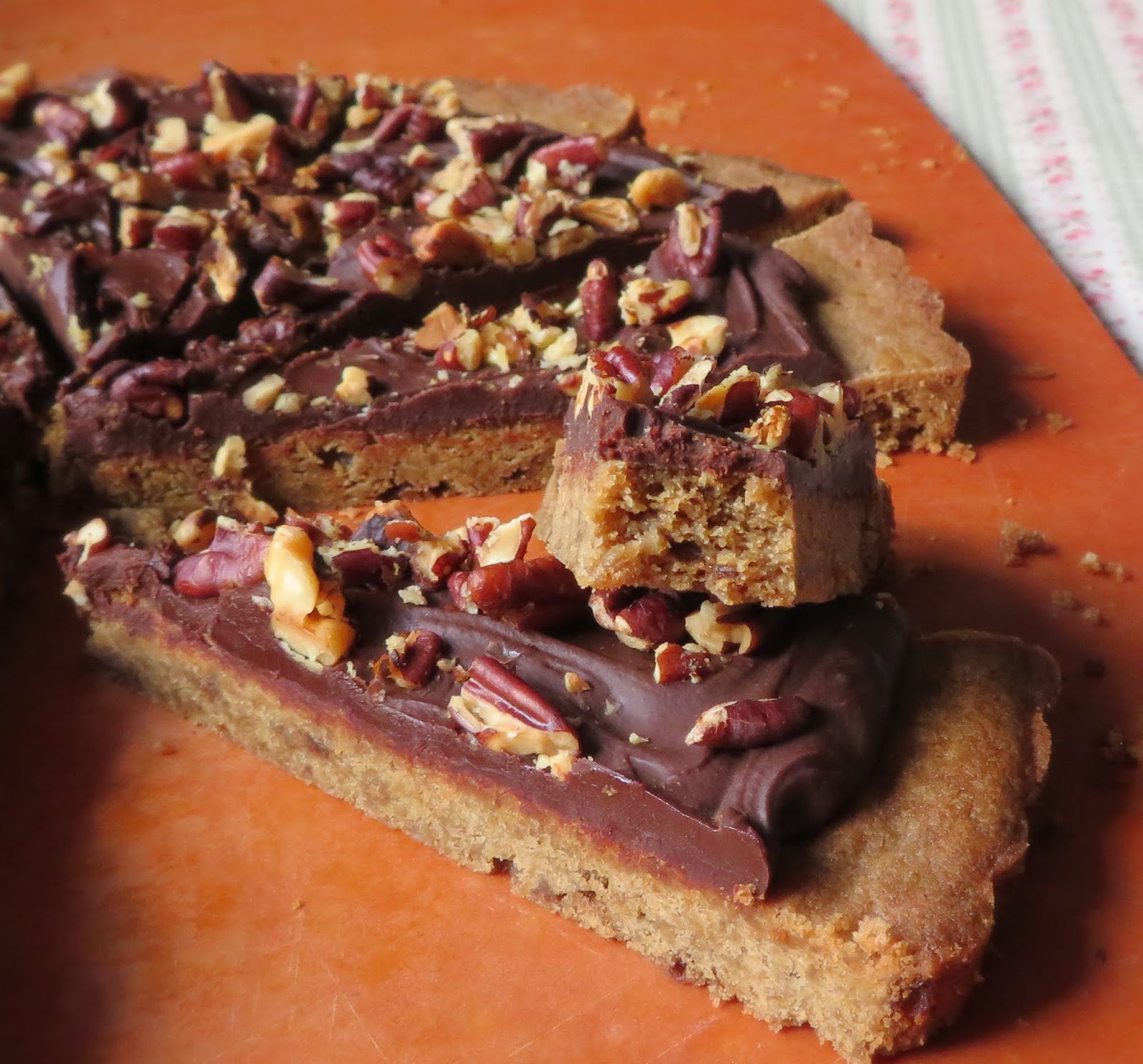 Crisp Toffee Pecan Short Breads | The English Kitchen