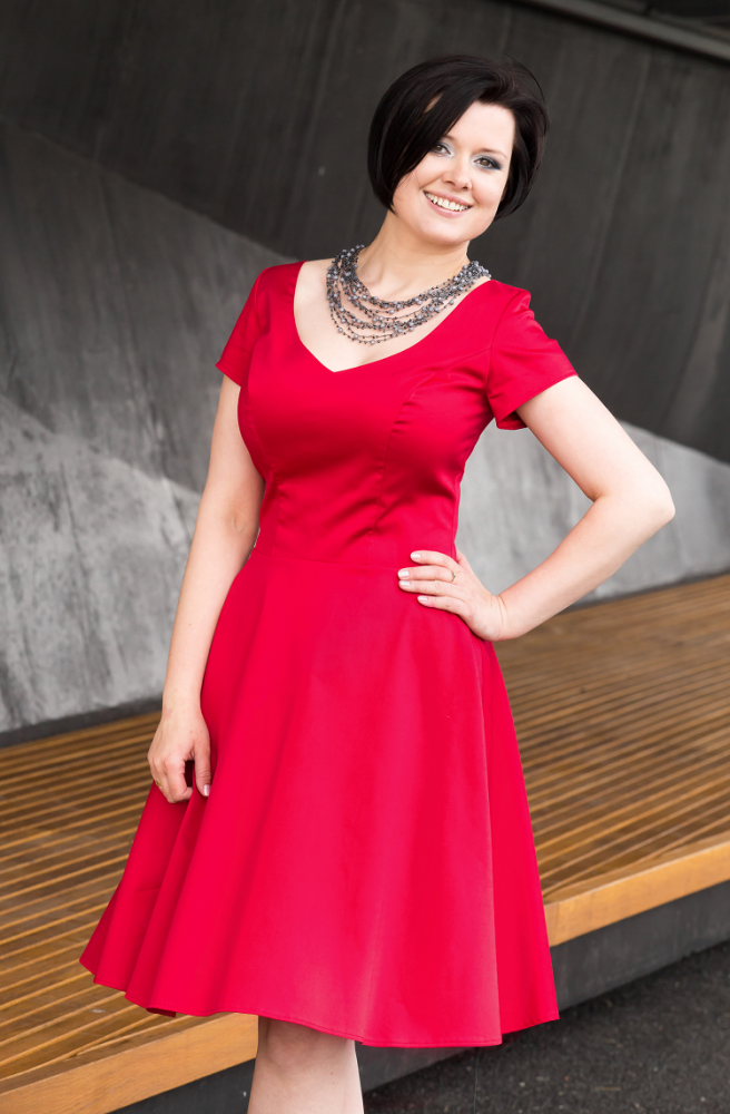 Full Bust Friendly Clothing | AbracaBra