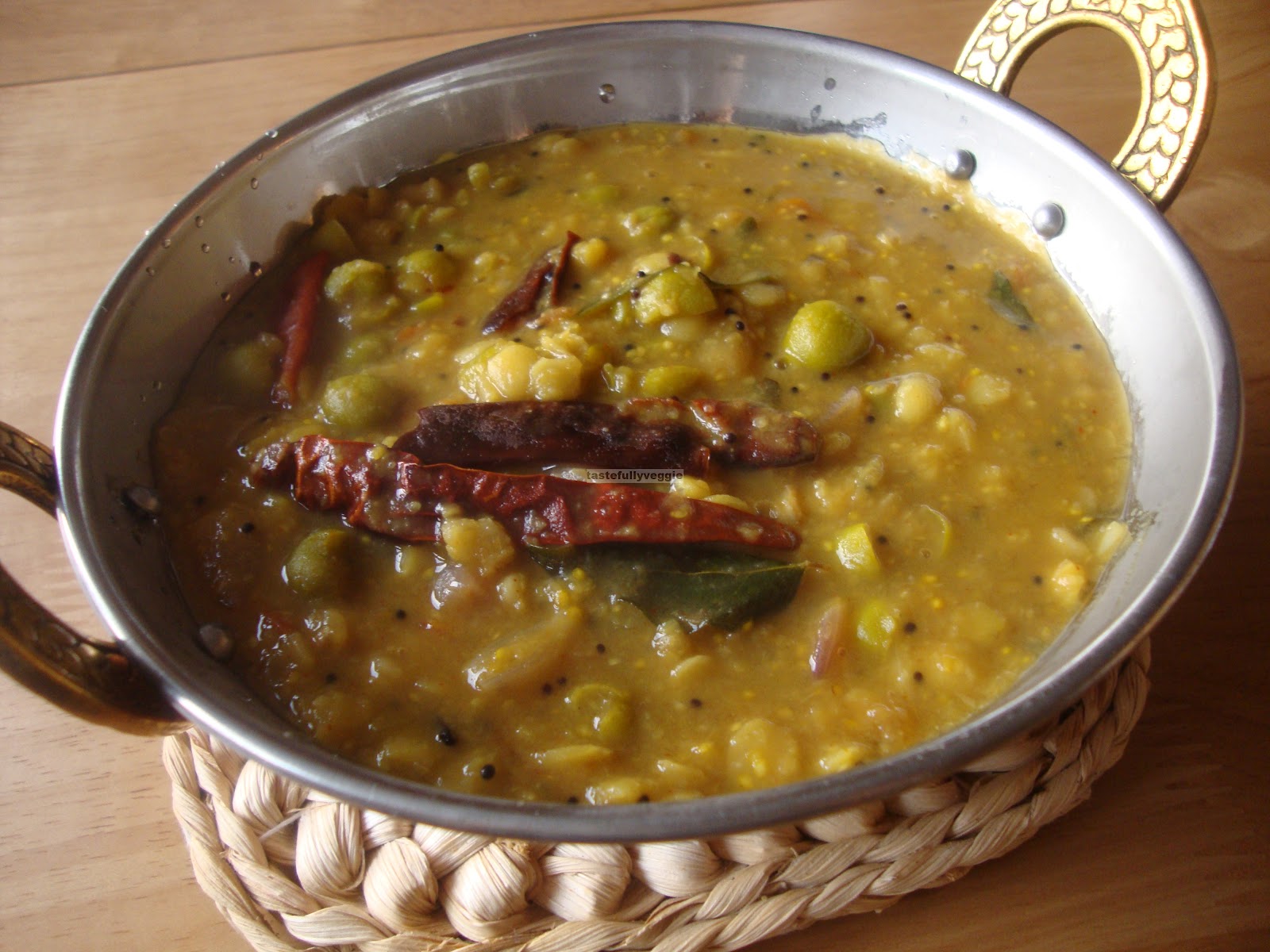 Tastefully Veggie ...: Sundakai Paruppu Kadaisal (Turkey Berry Dal)