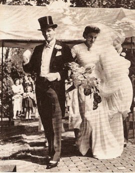 Red Carpet Wedding: Barbara “Babe” Cushing and Stanley Grafton Mortimer ...