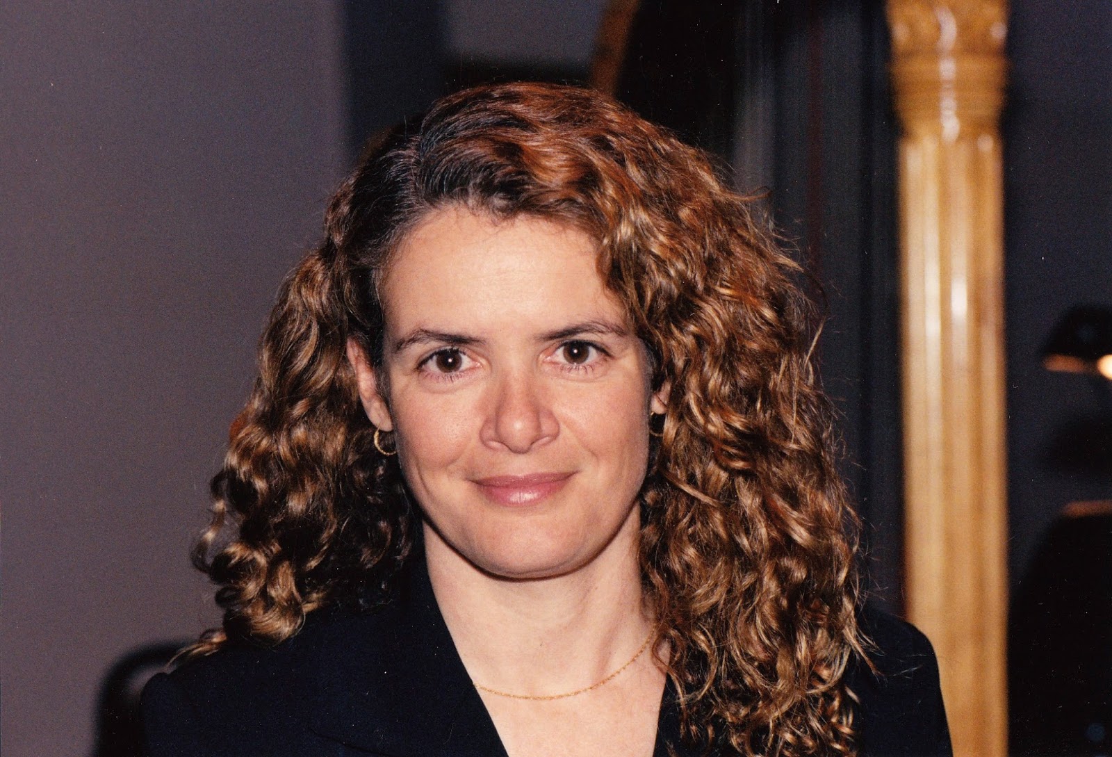 - POINTS OF VIEW _______________: JULIE PAYETTE - A WOMAN OF TALENT