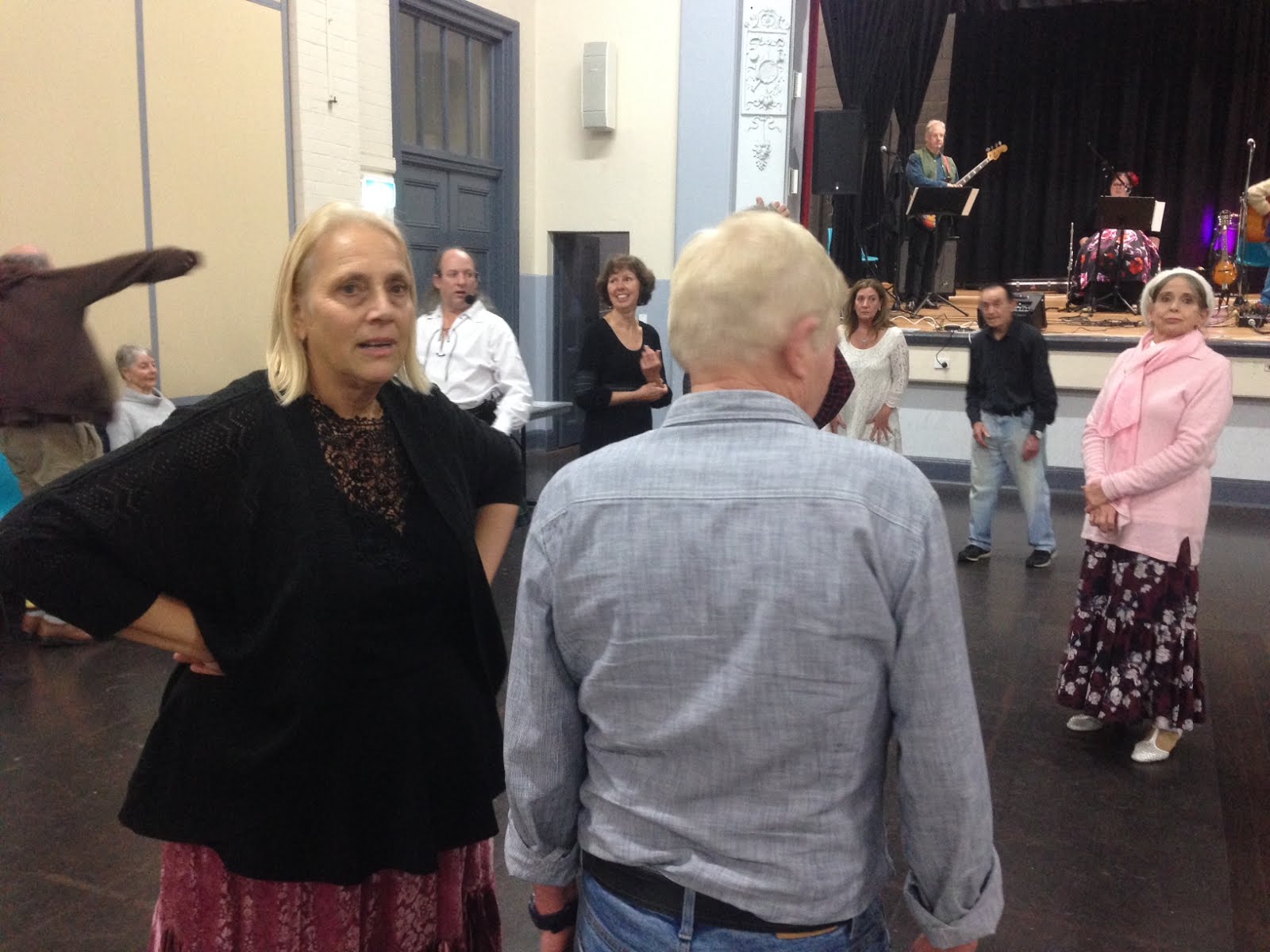 The Bush Music Club: Andrew Gollan's photos Beecroft dance, July 2017