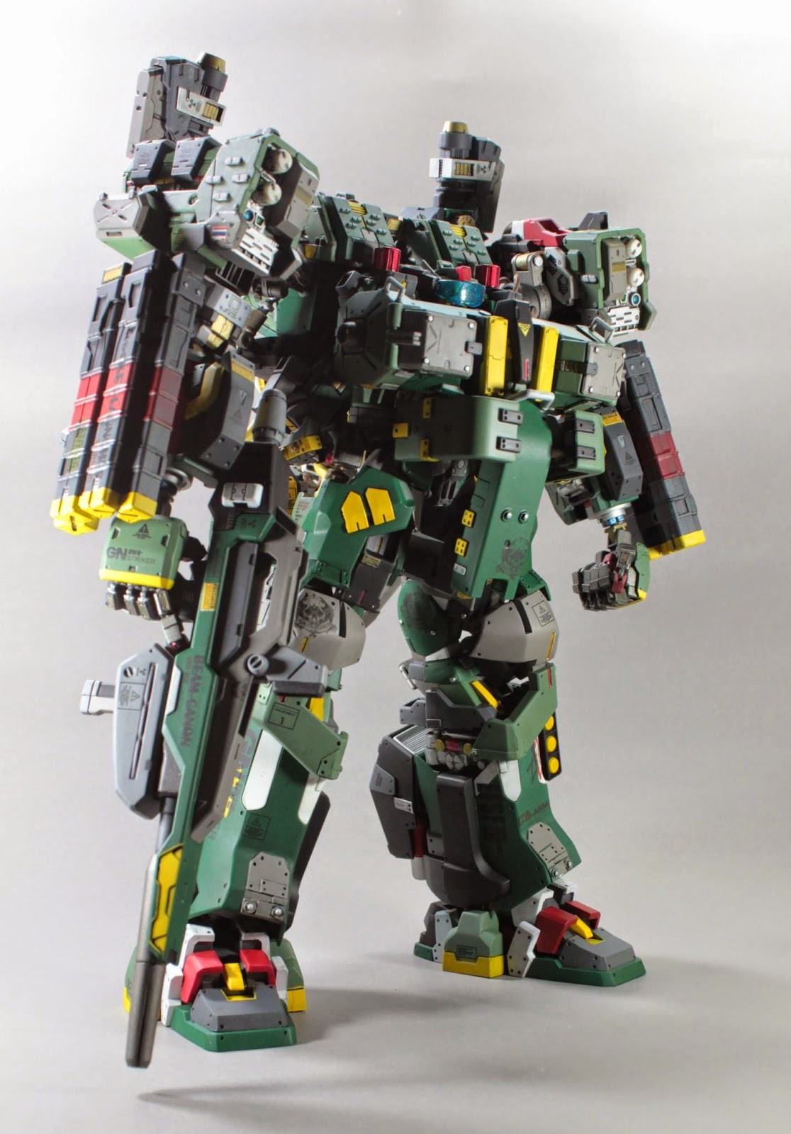 Custom Build: 1/144 GNG-0001-Strike Buster + GN Striker "Strike Buster ...