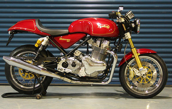Awesome-Motor-Racing: 2011 Cafe Racer Norton Commando 961