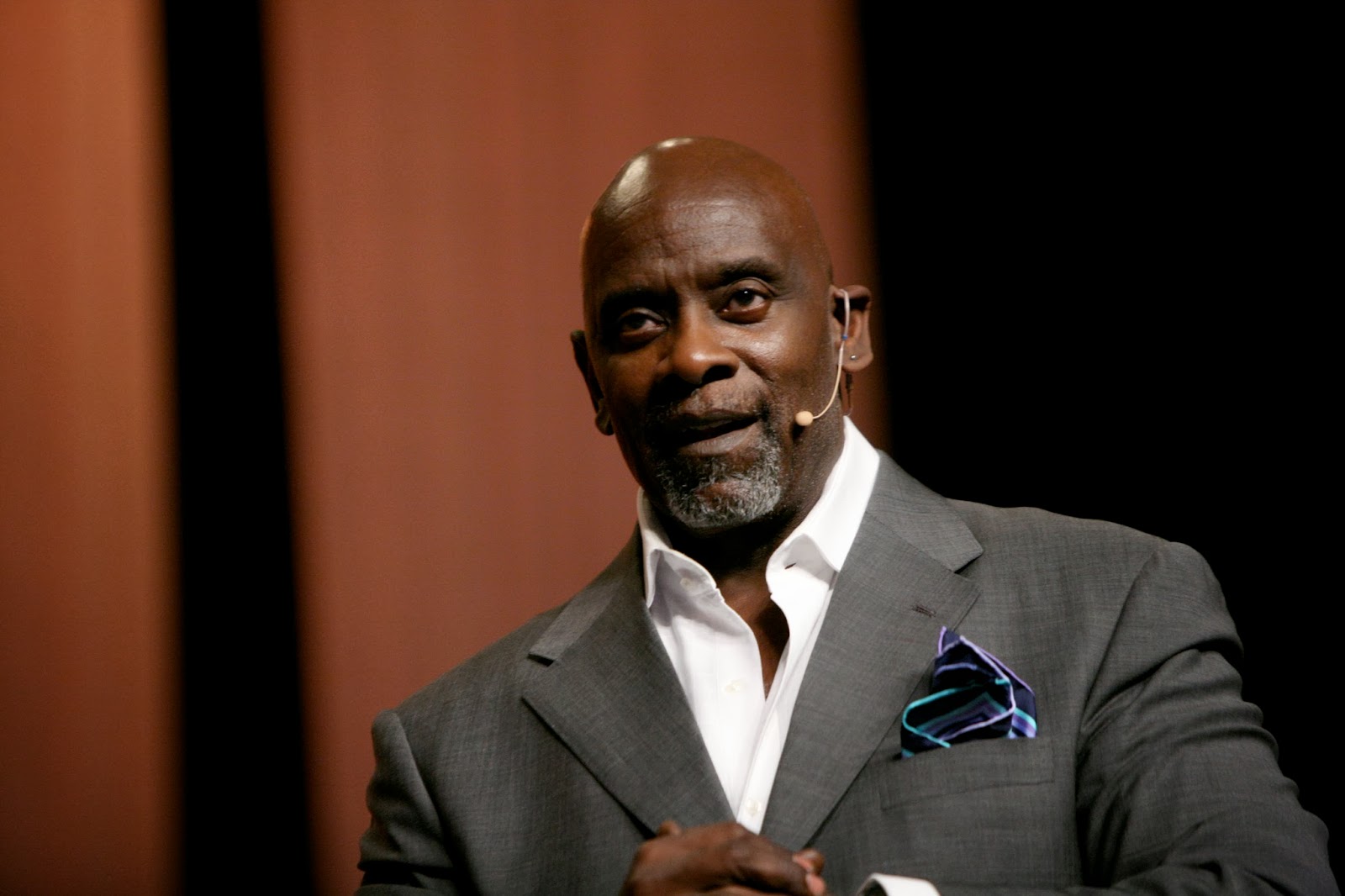 Big Roger Theory: Chris Gardner por um dia