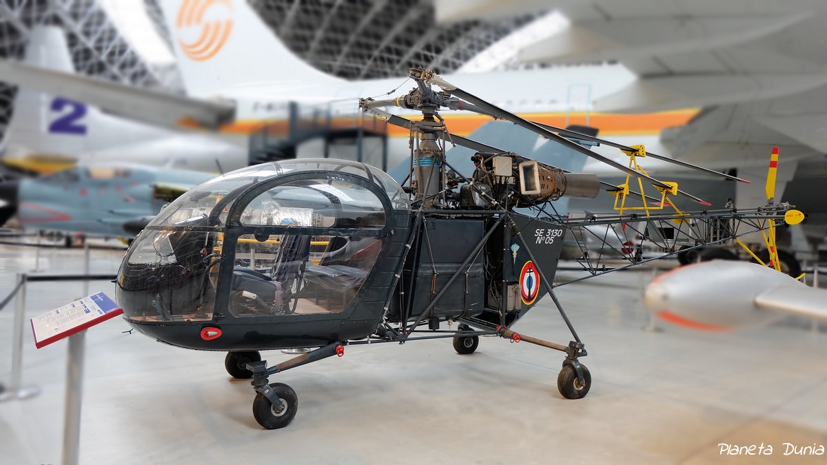 Planeta Dunia: Aeroscopia: un Museo aeronáutico de aviones legendarios ...