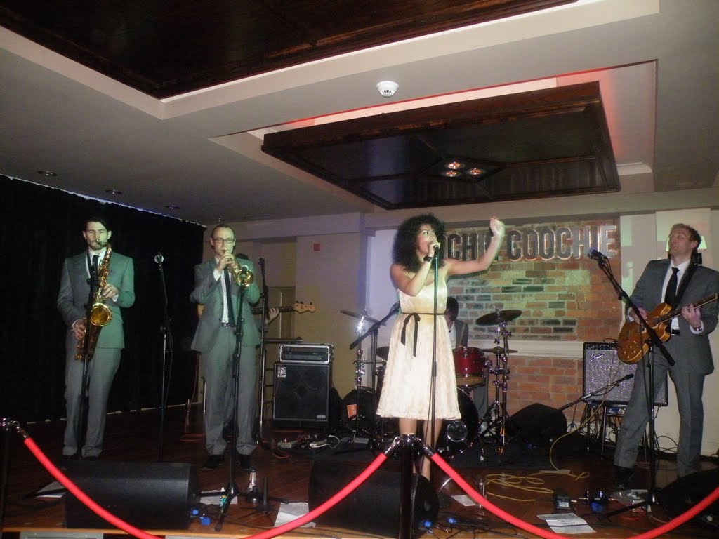 bebop spoken here: Nick Pride and the Pimptones @ Hoochie Coochie.