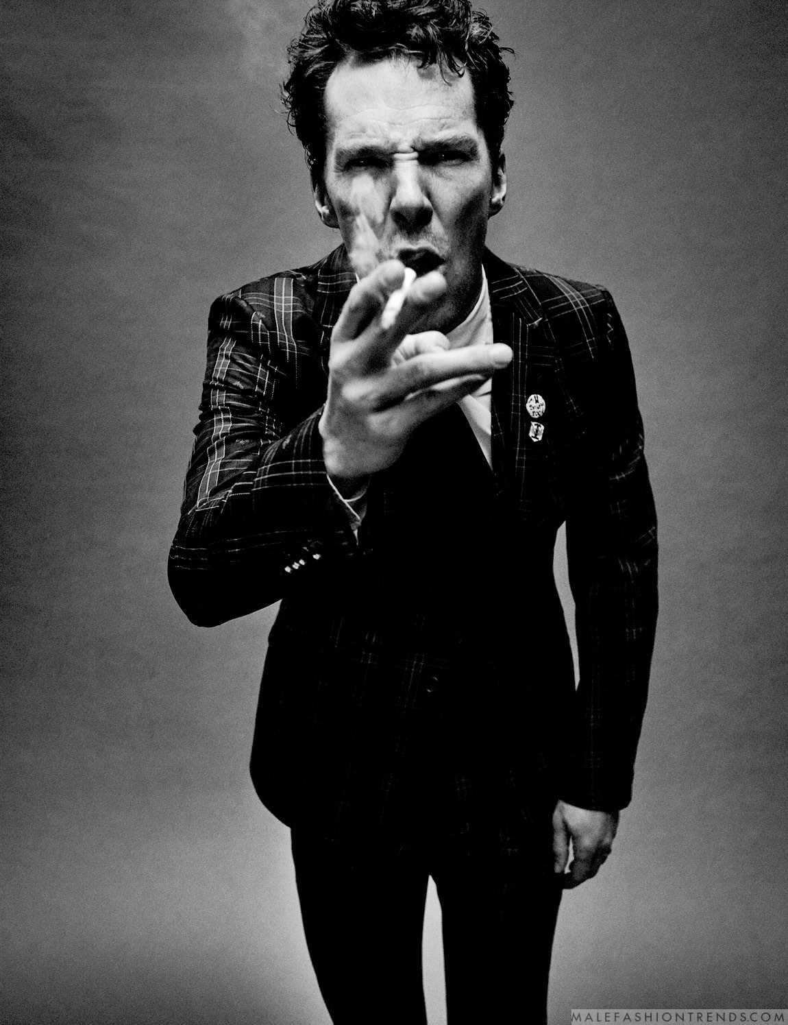 Como James Dean, Benedict Cumberbatch posa para Interview Magazine