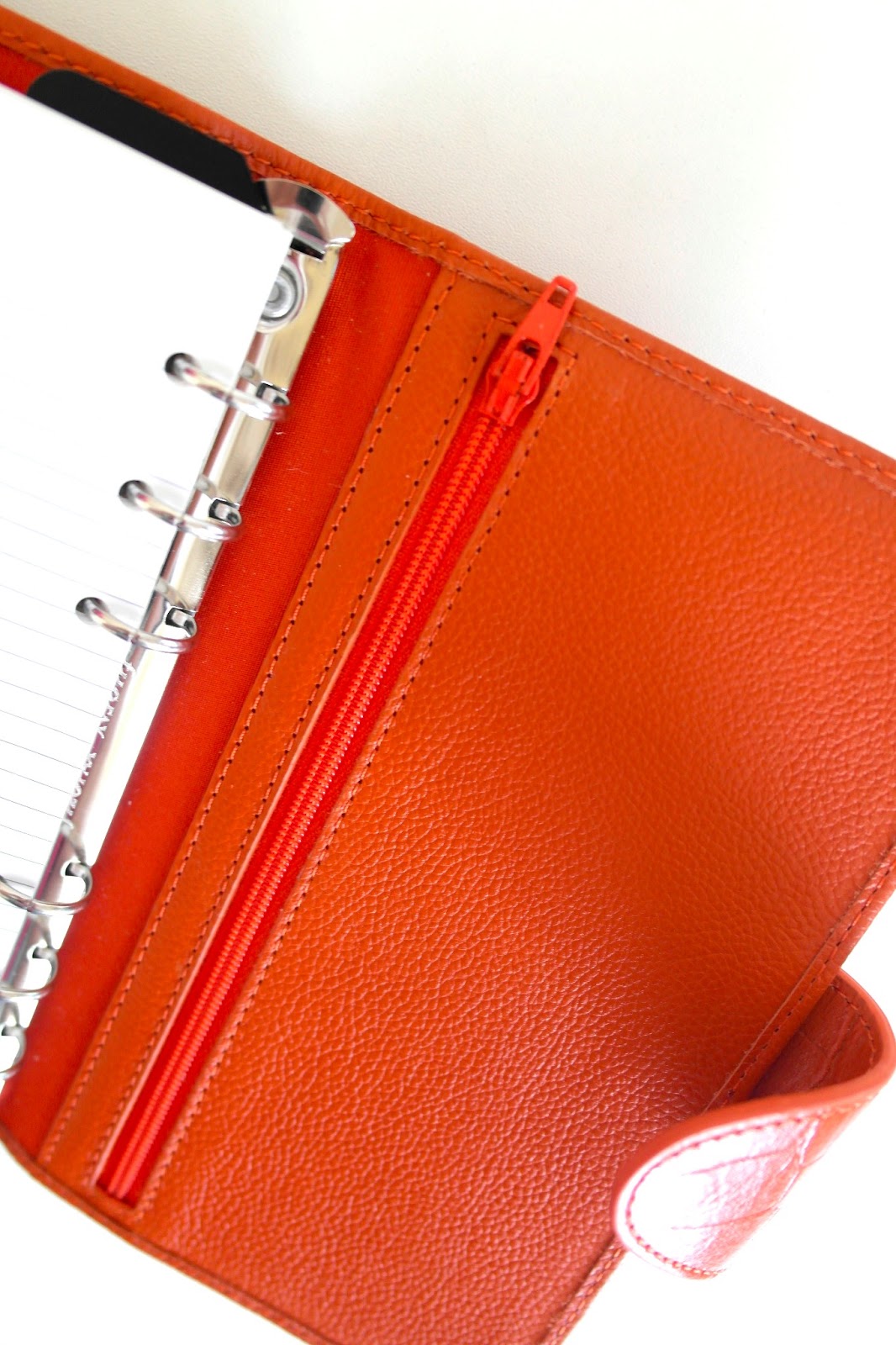 Filofaxing Again?: Review Of The Calipso Compact Filofax
