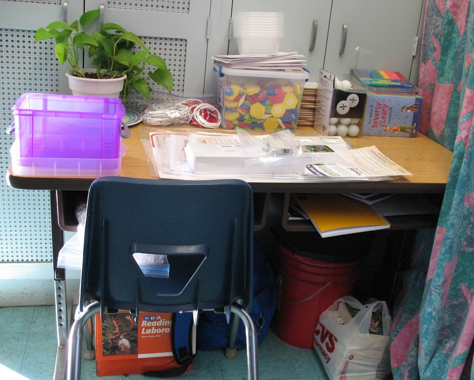 Finding JOY in 6th Grade: Clutter-Free Classroom Project, Week 1
