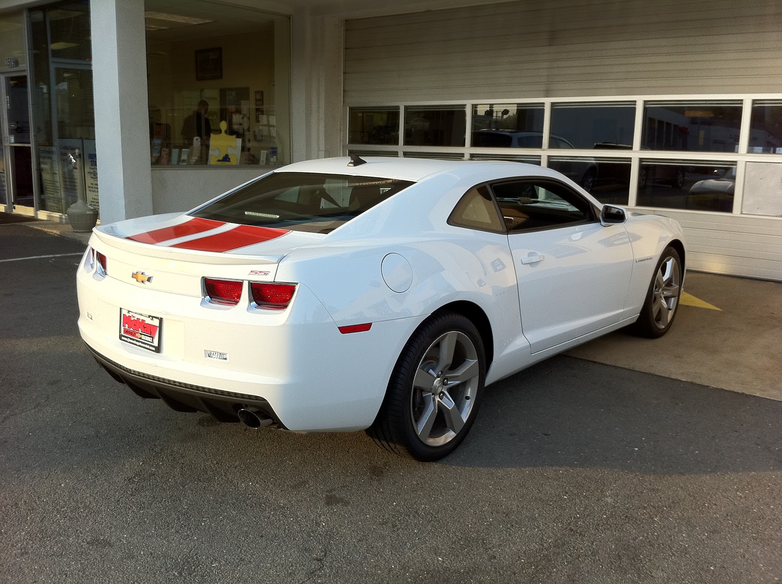 East-West Brothers Garage: Test Drive: 2011 Chevy Camaro SS 6MT
