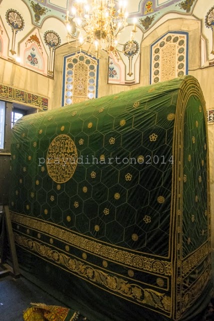 Night Sky: Masjid Ibrahim - Hebron