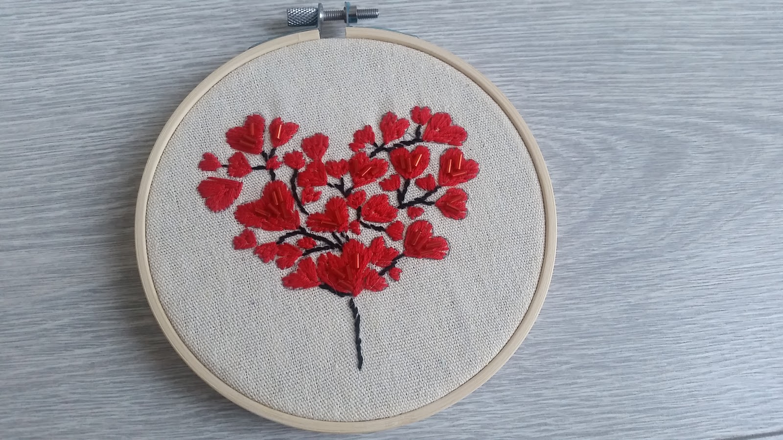 Broderi for større barn - Hjerte - HOBBYKUNST