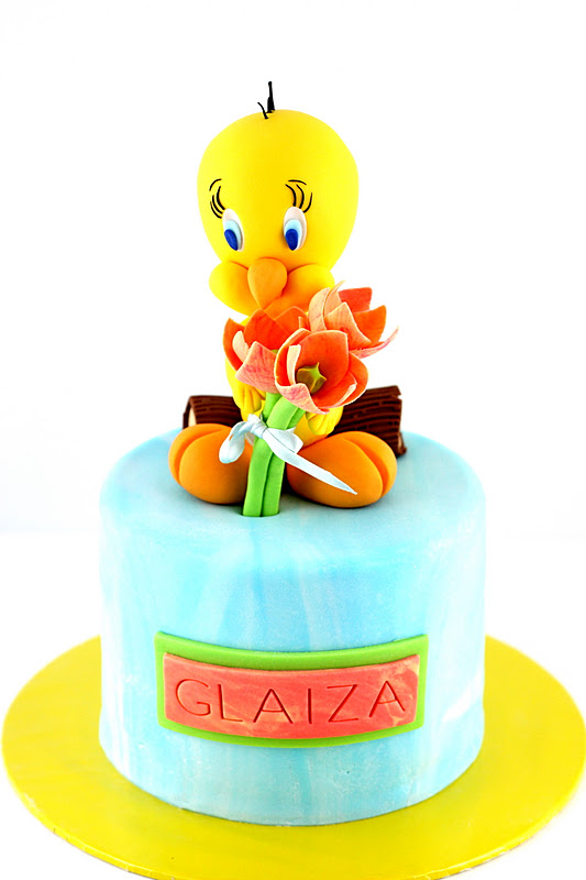 Sweet Art Cakes by Milbreé Moments: A very Tweet cake!