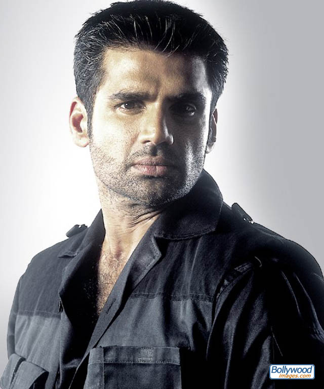 Sunil Shetty ~ ThE GamE