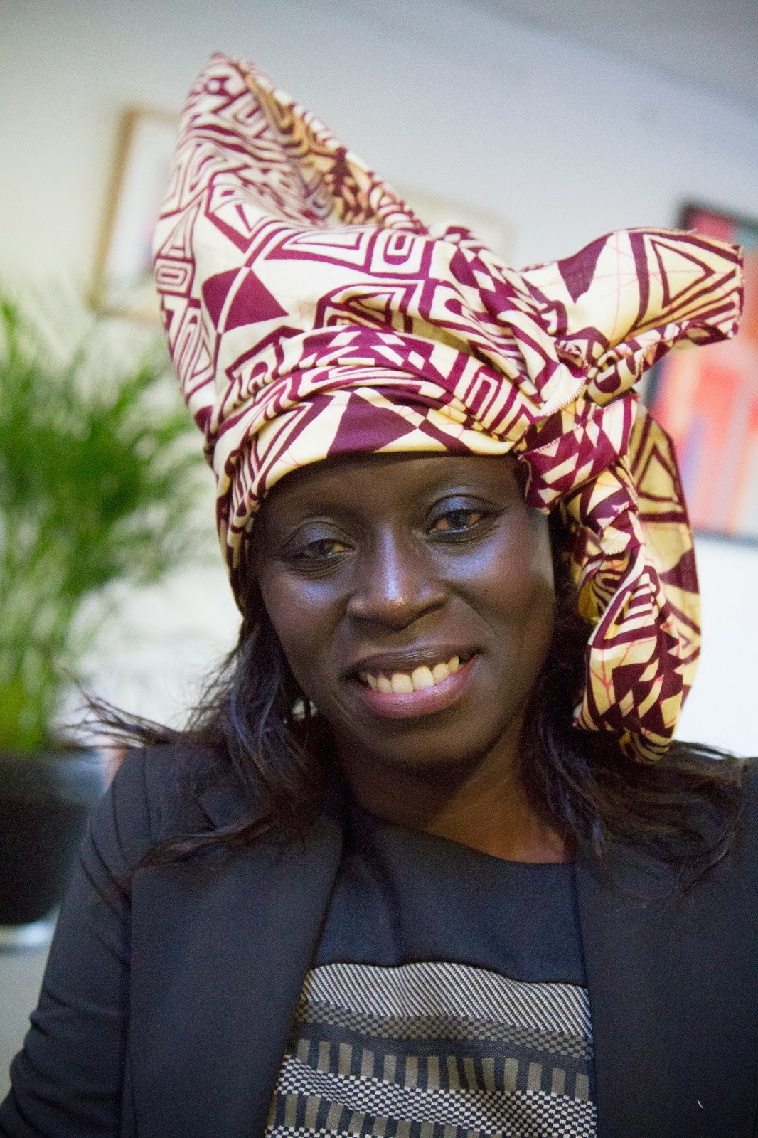 Colores del Mundo: TALLER DE TOCADOS AFRICANOS. FUNDACION MUJERES POR ...