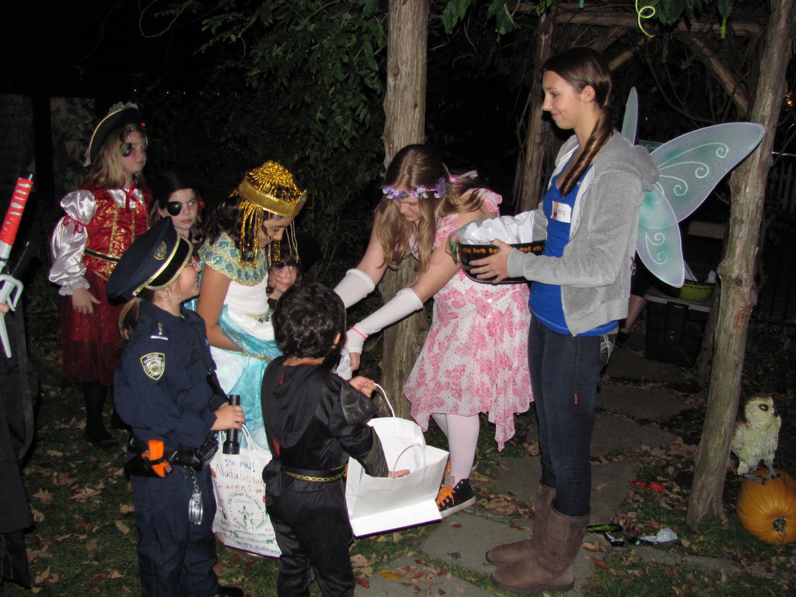 Kids have a Spooktacular time at the Halloween Romp • Children's Museum