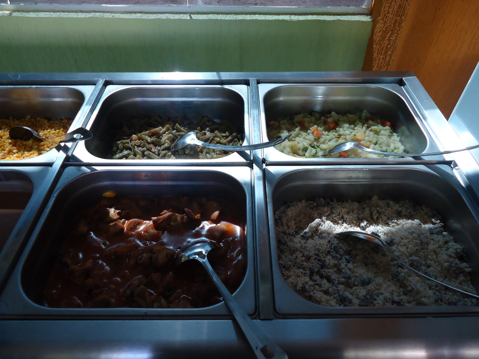 RESTAURANTE VERDE VARAS: Sua nova opção de comida Self-service