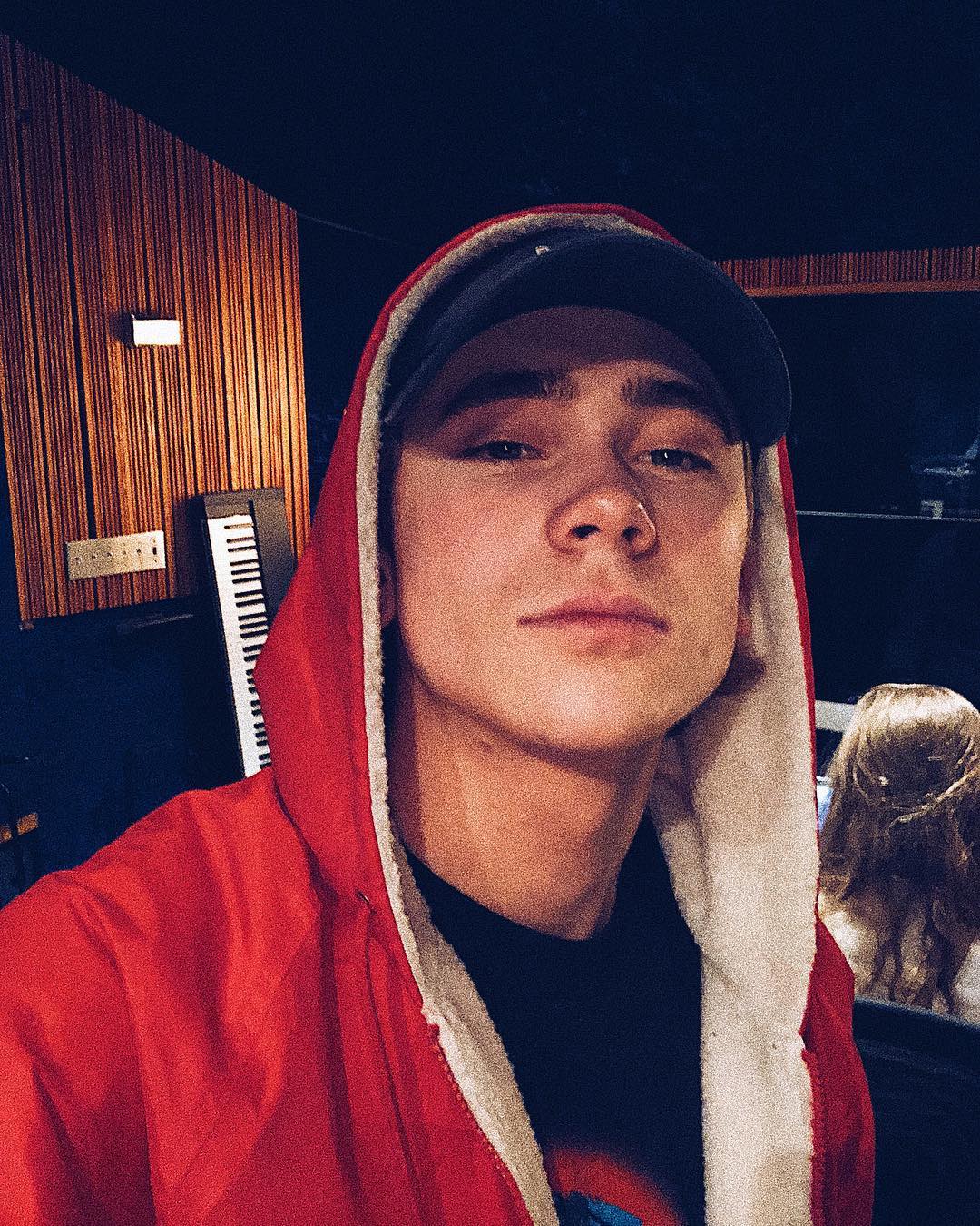 EUROVISION ADDICT: FELIX SANDMAN: "I’m an artist with a bunch of ...