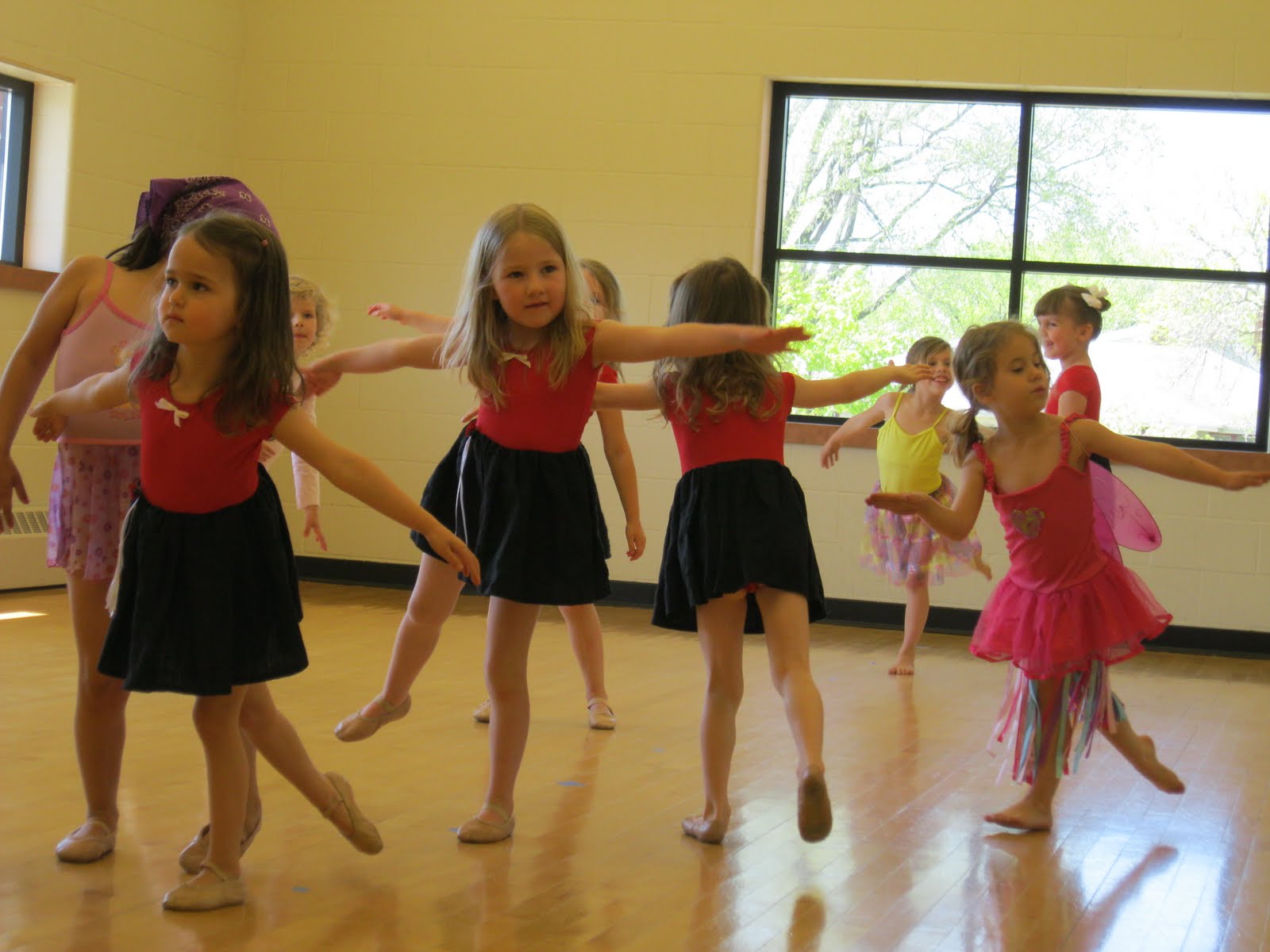 Ella and Zoë: Ballet Cast Party
