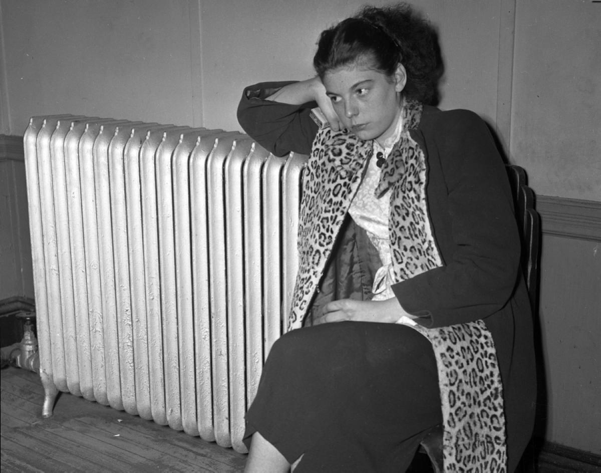 23 Incredible Photographs Of The Mob Molls Of New Yorks Mafia Past