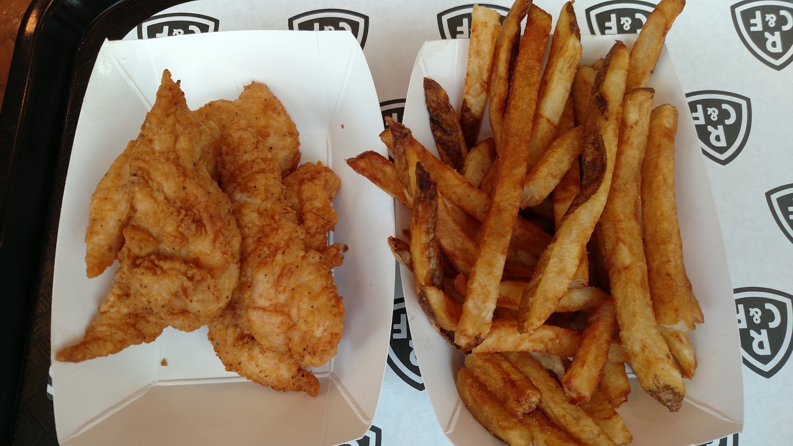 PIG OUT SPOTS: Rock’s Chicken & Fries (Atlanta, GA)