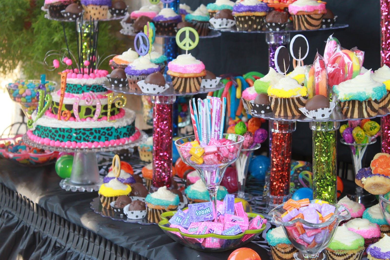 Always Makin' Things Darling: Candy Tablescape