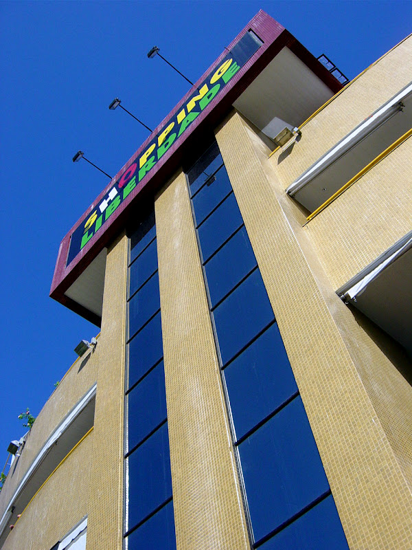 Carlos Corrêa Ribeiro Luz & Arquitetos Associados: Shopping Liberdade