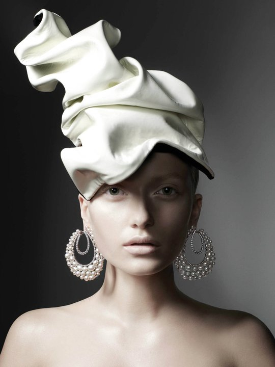 Hatmaker by Jonathan Howard: autore