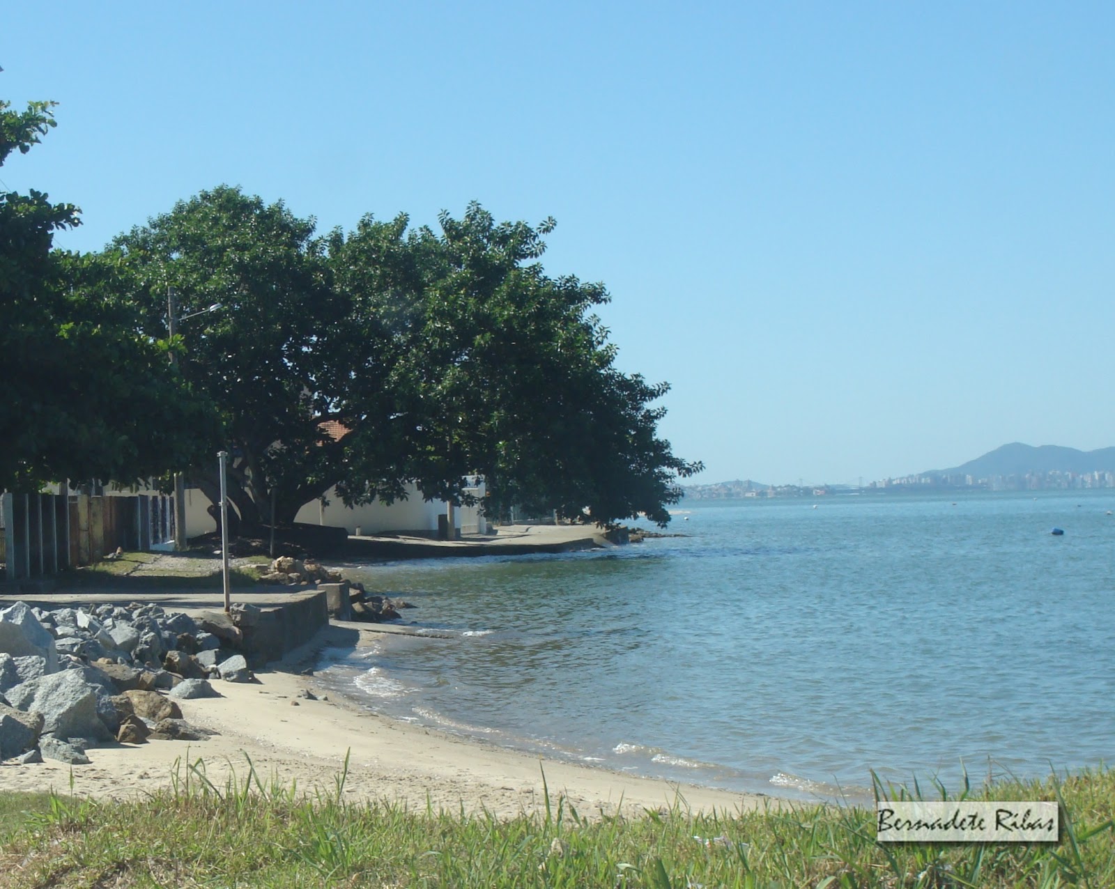 FOTOS DA BERNA: Enseada de Brito - Praia de fora