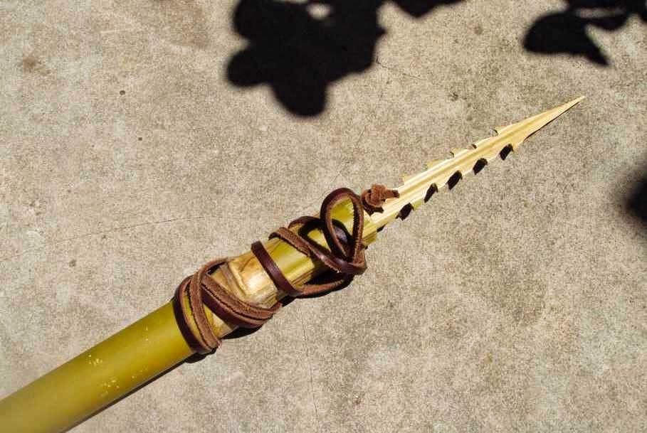 Unis Vers Nature: Harpon en bambou avec pointe amovible