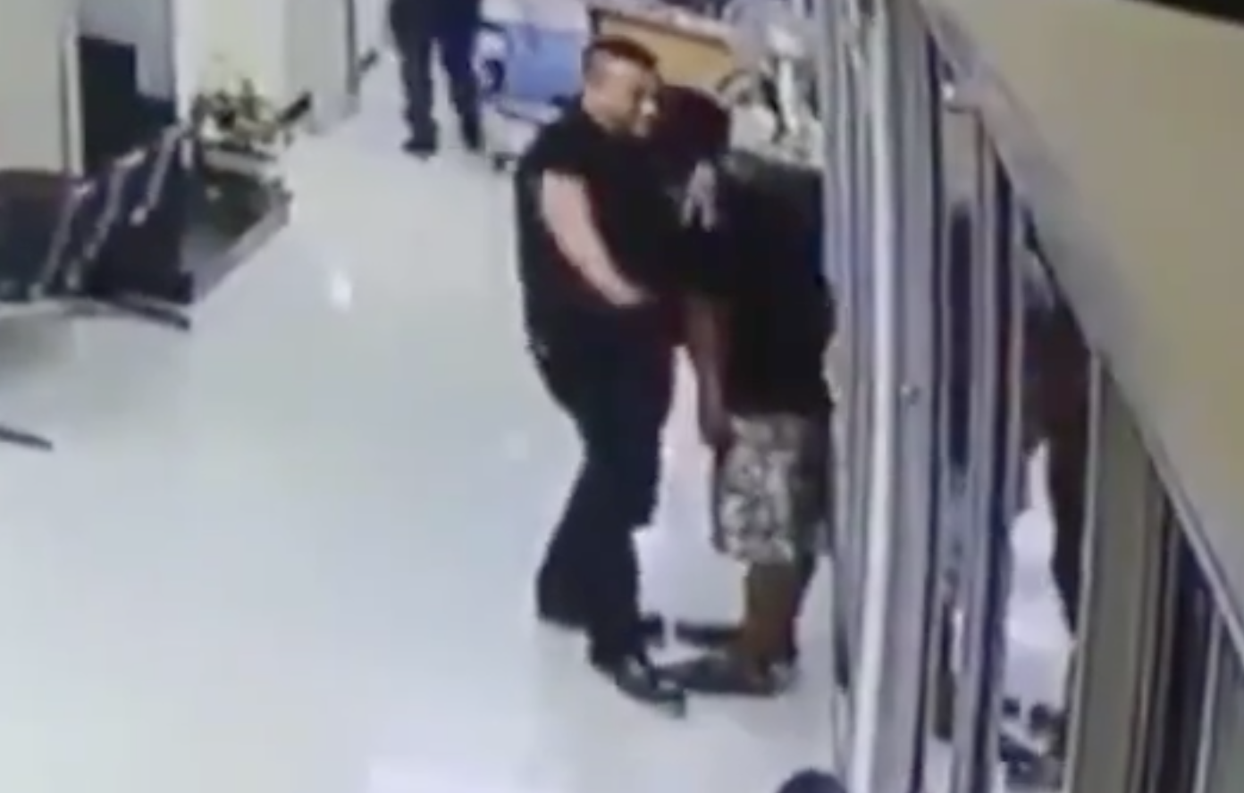 Body Language & Emotional Intelligence: Body Language Analysis No. 3982 ...