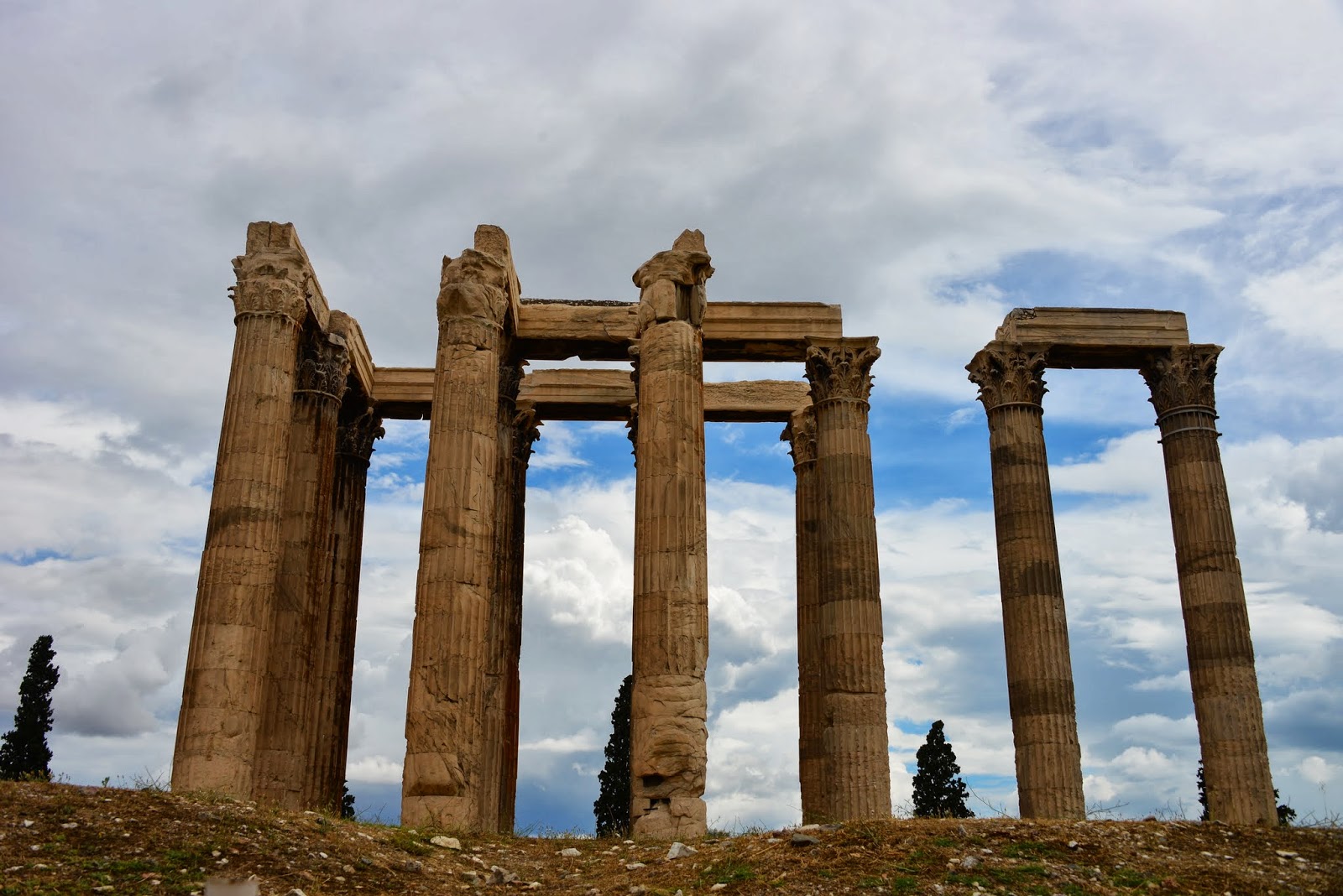 Goboogo : Temple of Zeus in Athens