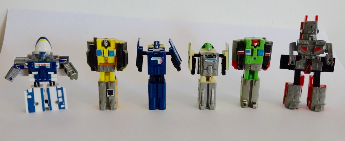 Blackrock's Toybox: Racingcarbot (Trainbots/Raiden Knock-Off - 200?)