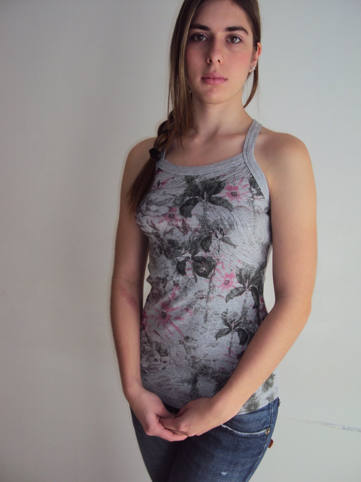 Andrea Pedroni Consultoria e representação de Moda: Studio Basico