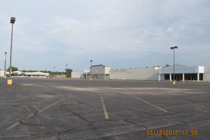 Trip to the Mall: Marquette Mall- ( Michigan City, IN)