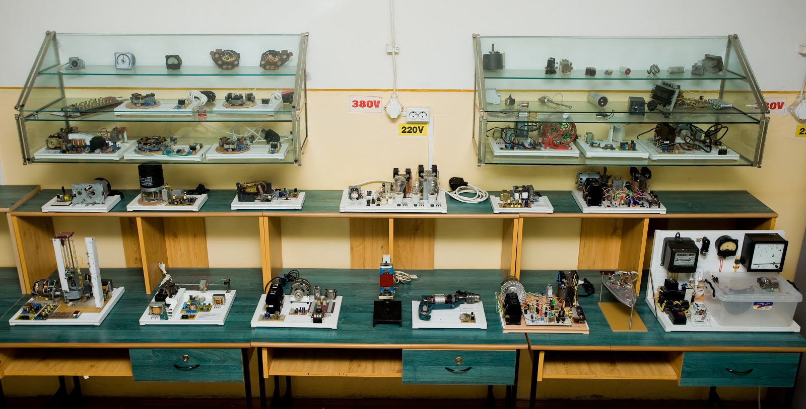 Dorin Goagă: Machete didactice