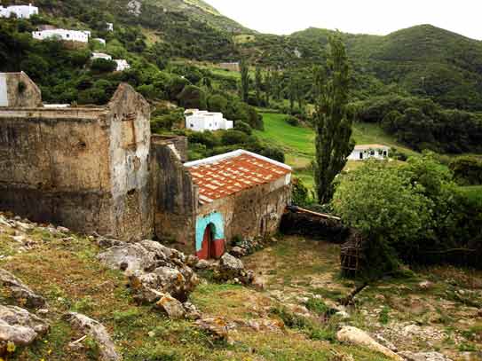 SENDERISMO EN EL RIF/RANDONNÉES DANS LE RIF: DHAR HAJAR Y FAHS LEMHAR ...