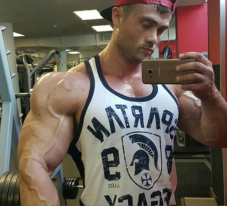 the beauty of male muscle: Louis