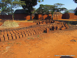 EBO - Arqueologia e Arte Rupestre de Angola: A REGIÃO