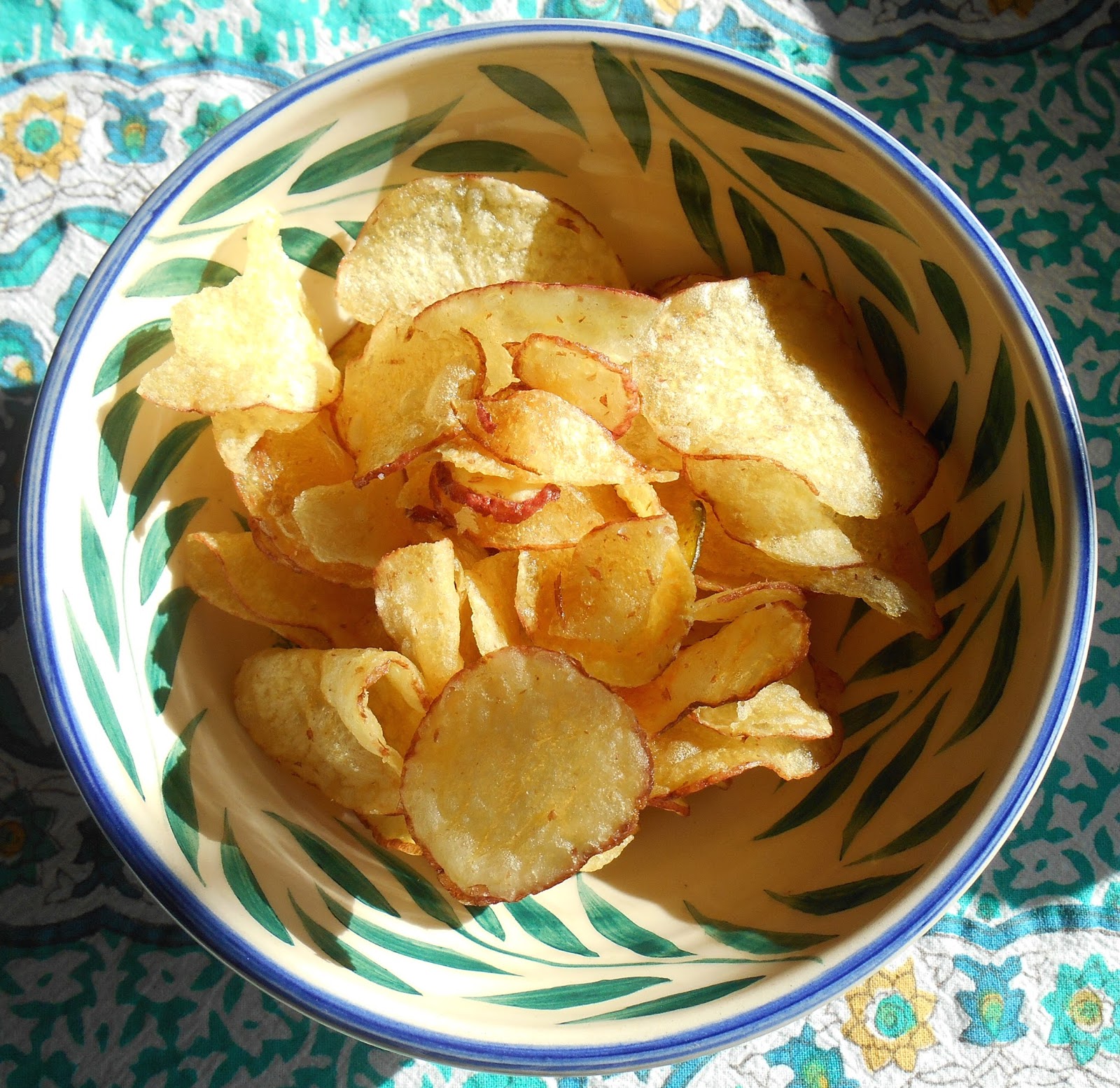 Cheeseburger Crisps & Other Stories: Co-op Irresistible Hand Cooked ...