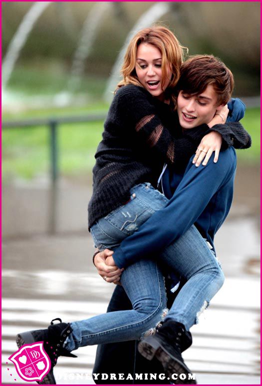 LOL (2012) | Filmmaking & Film world