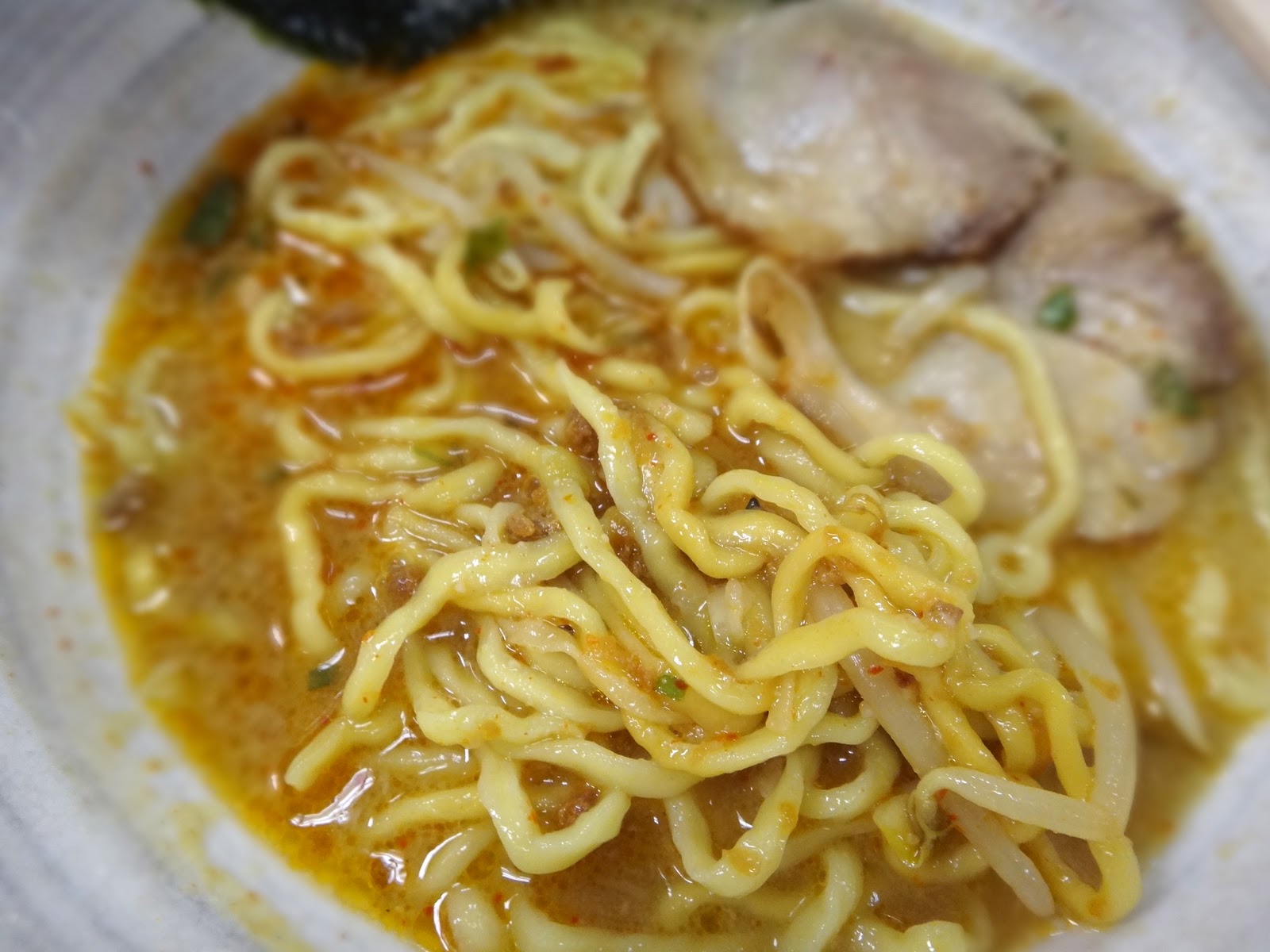 The Fashionably-Forward Foodie: Shirokiya Ramen #4 Sapporo Menya Yoshiki