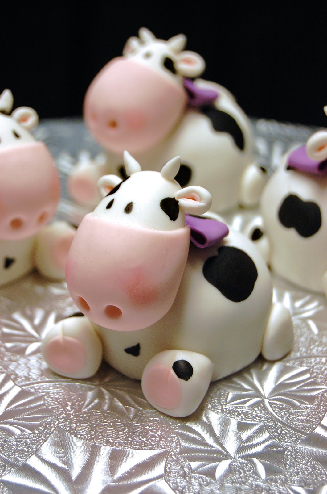 Drea's Dessert Factory: Baby Cow Cakes