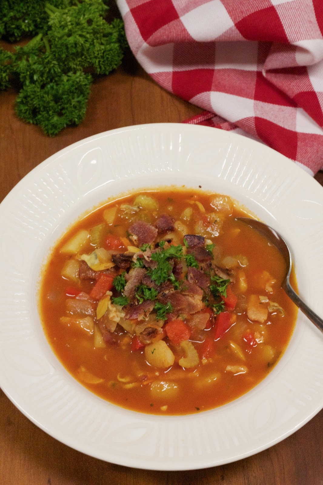 Souper Sunday: Manhattan Style Clam Chowder