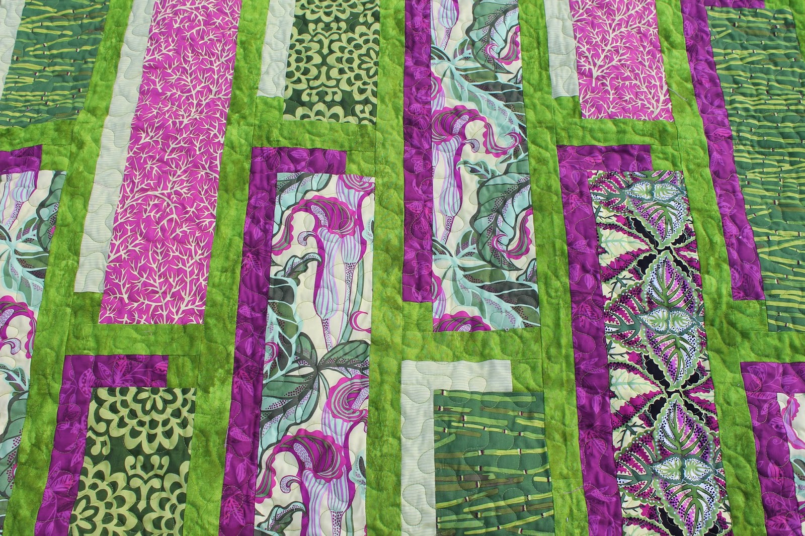 Quilting is more fun than Housework...: Shadowbox Quilt Finish – Q1 FAL