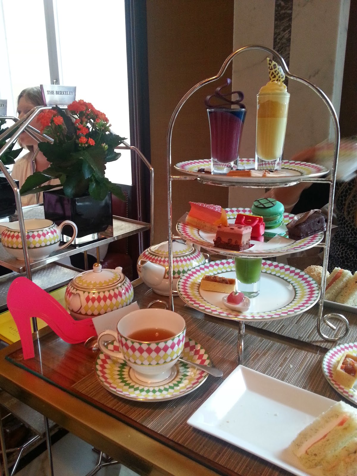 Ramblings of Geo: The Berkely Afternoon Tea: Pret a Portea