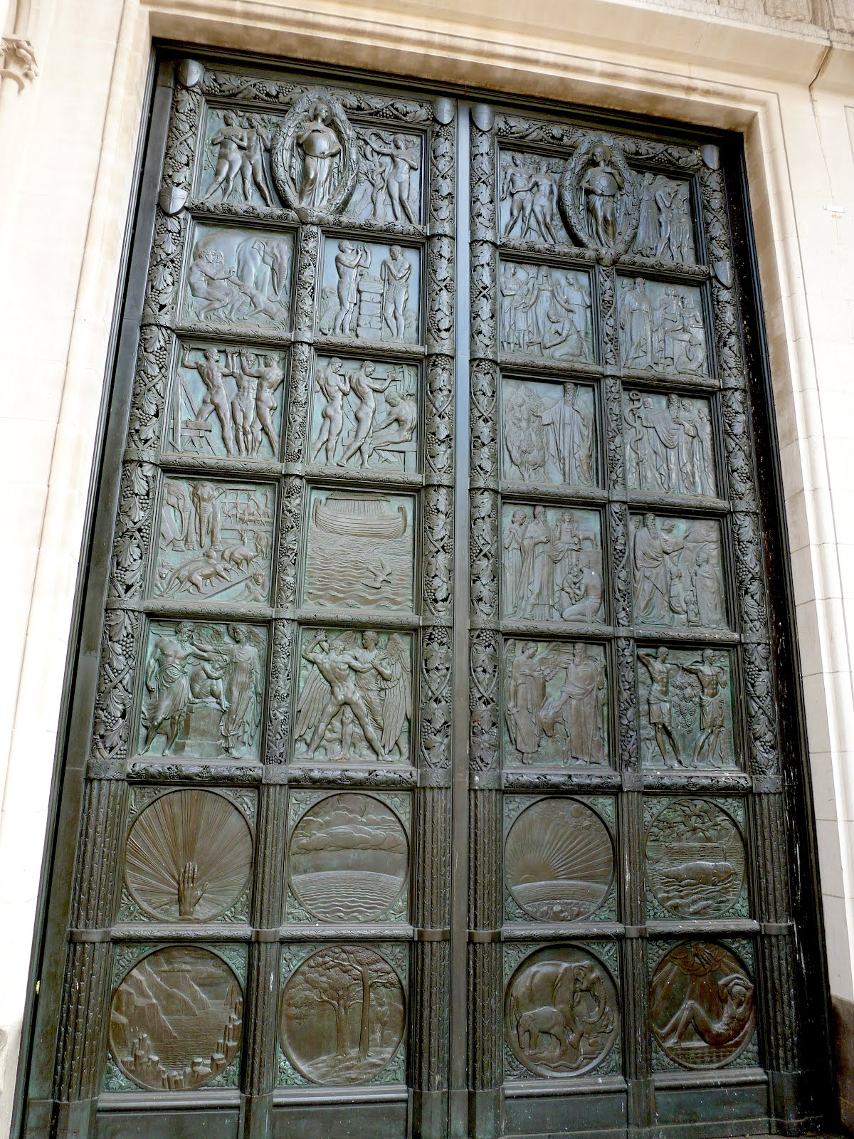 Counterlight's Peculiars: Visiting St. John the Divine With A Camera